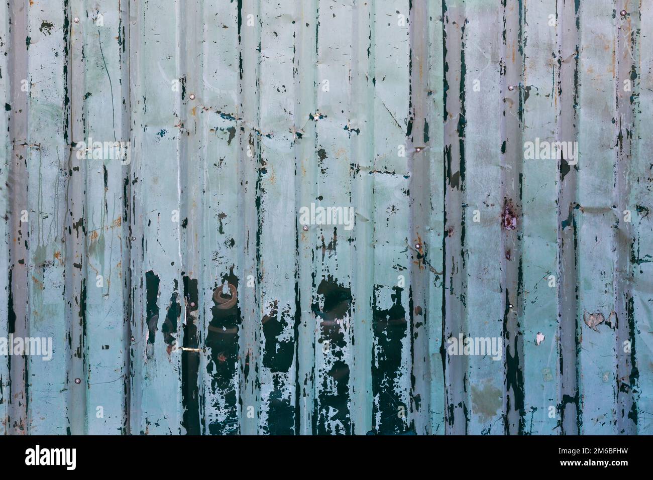 Old green cracked paint hi-res stock photography and images - Alamy