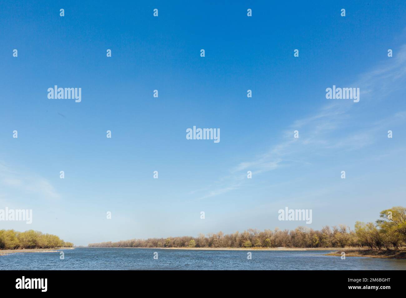 Vibrant river views hi-res stock photography and images - Alamy