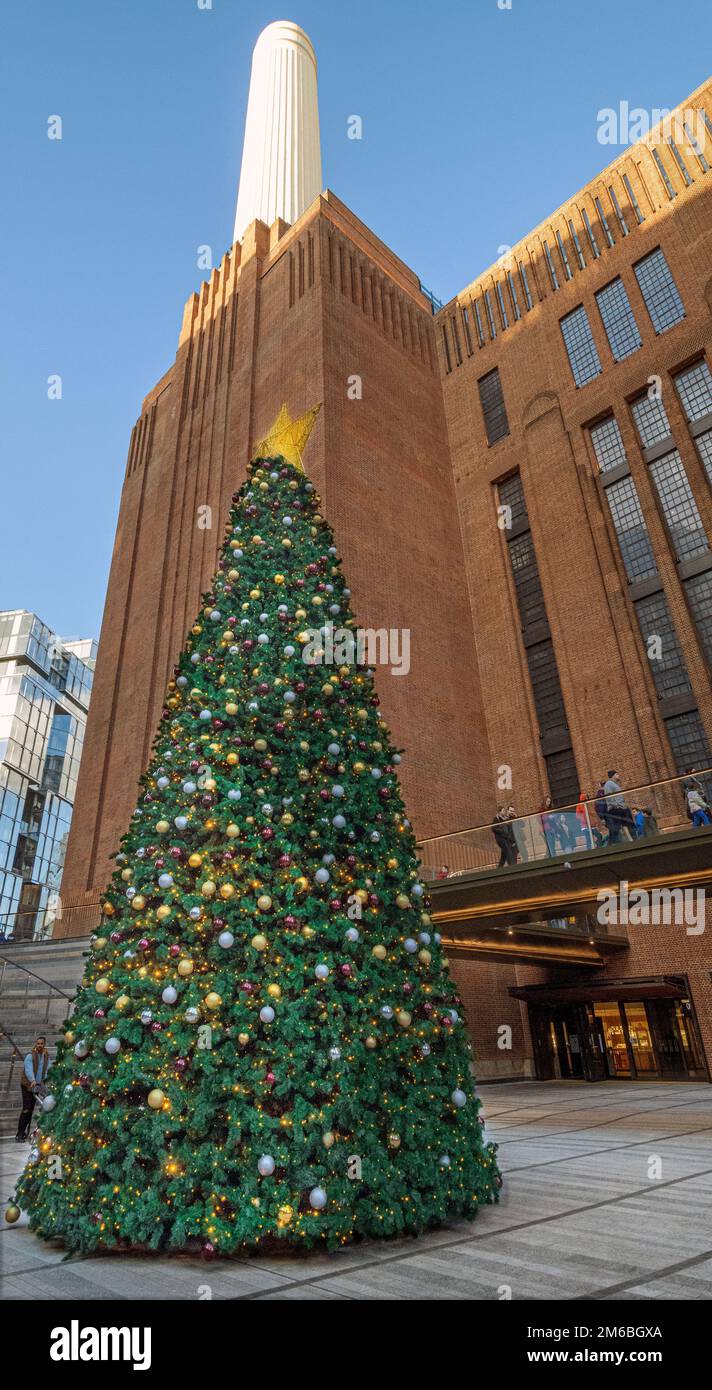 Christmas Tree to celebrate the festive season at the south end of ...