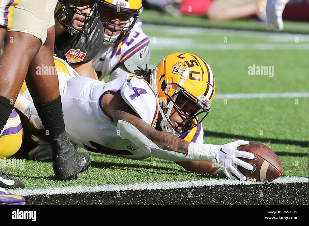 LSU running back John Emery Jr. (Photo by 4) reaches for the goal line ...