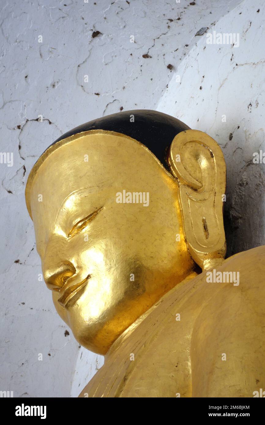 Burma buddha face hi-res stock photography and images - Alamy