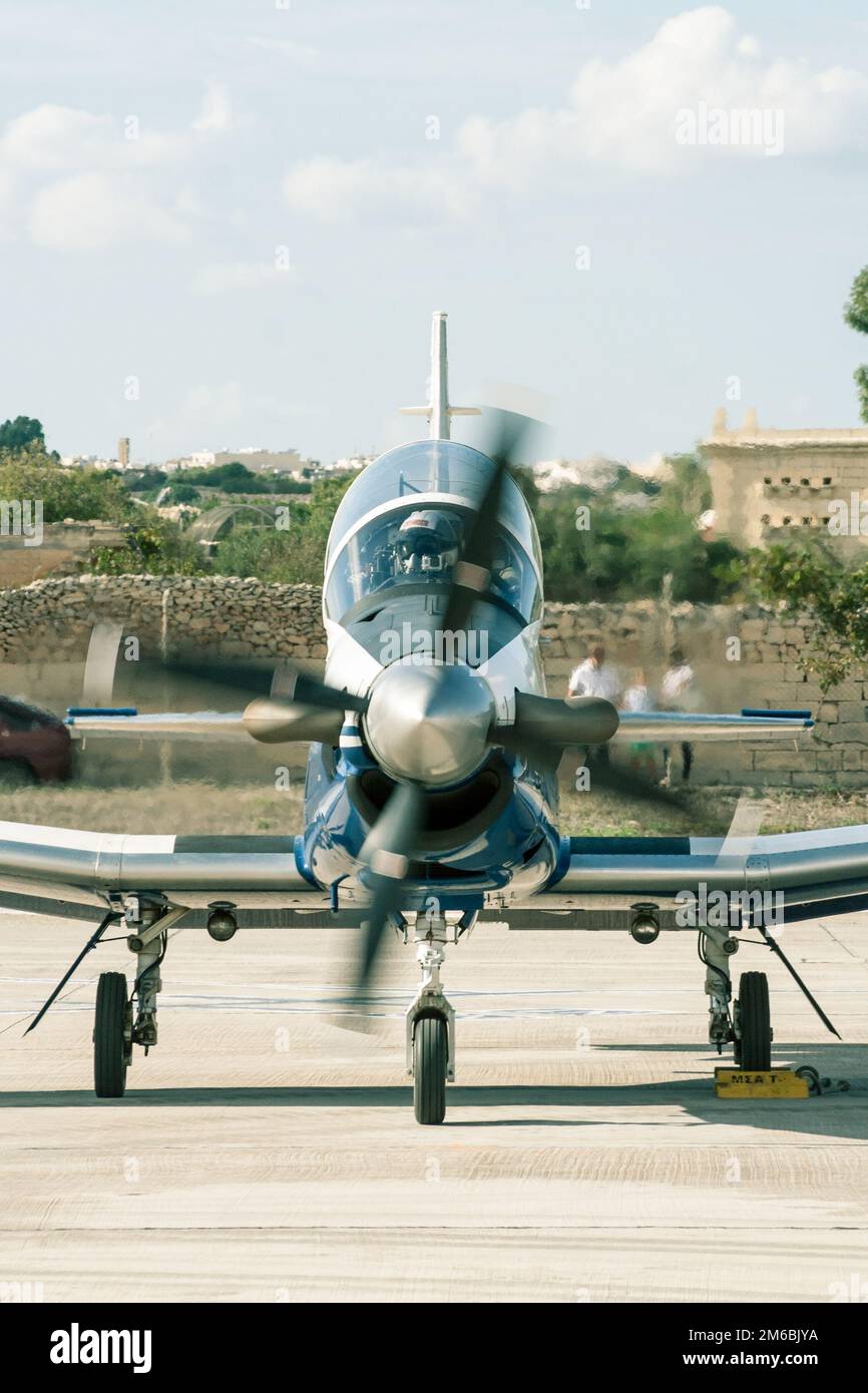 Beechcraft T-6A Texan II Head on before take-off Stock Photo - Alamy