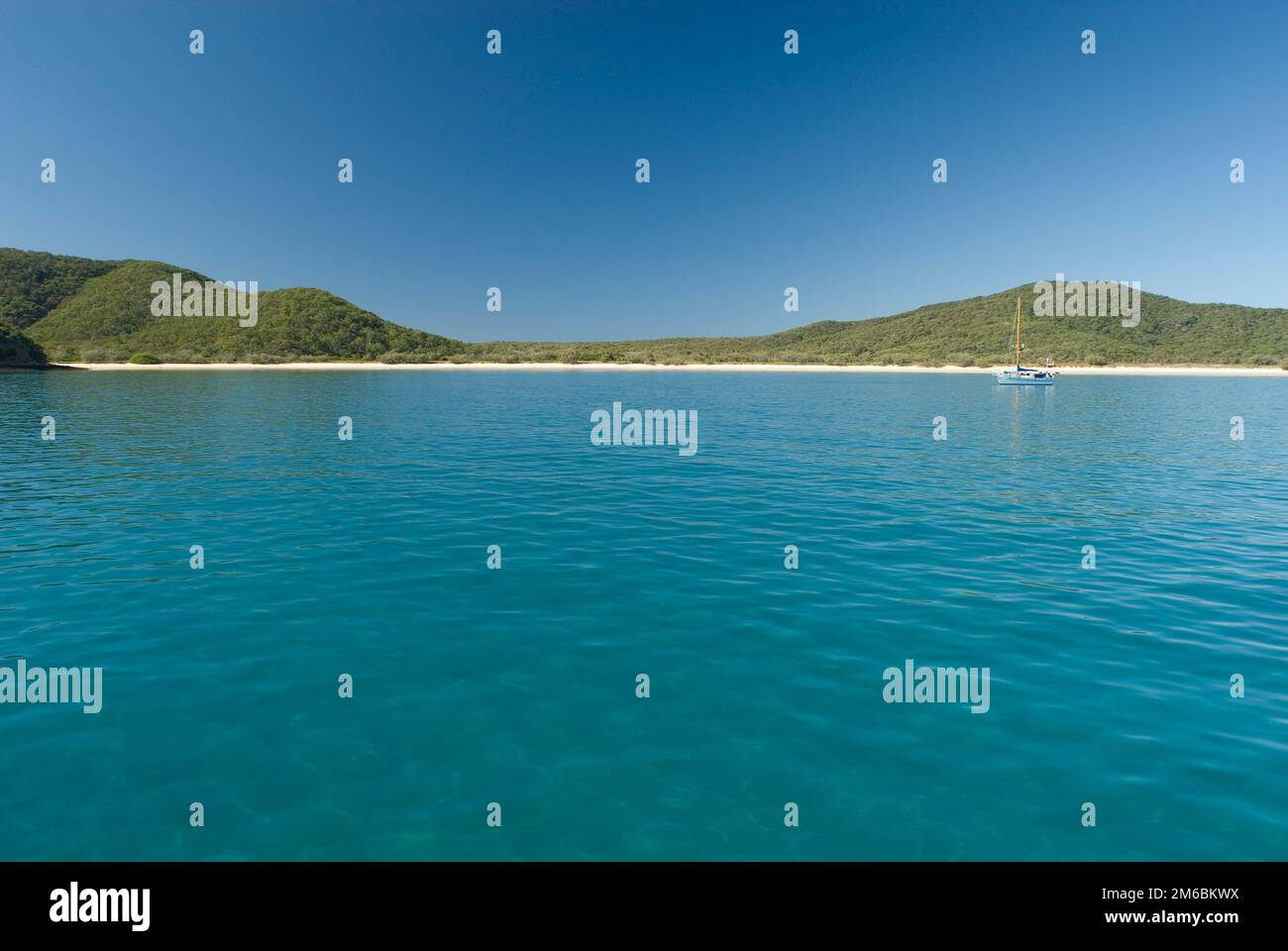 Secluded beach tropical island hi-res stock photography and images - Alamy