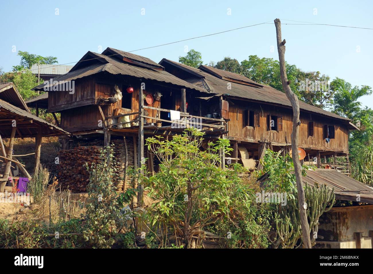 Shan state trekking hi-res stock photography and images - Alamy