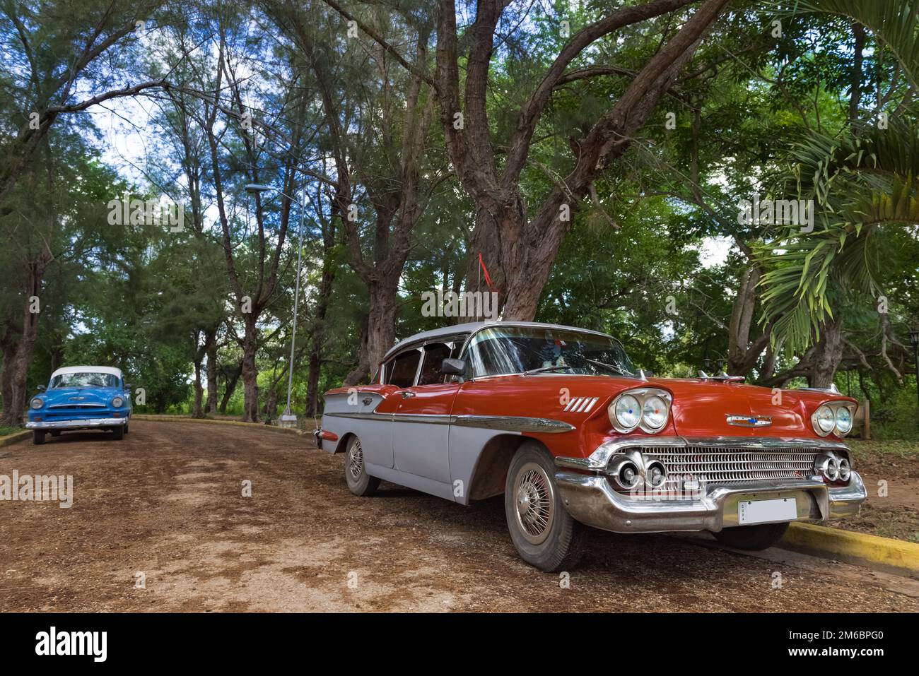 American Red Oldtimer parked in Santa Clara Cuba - Serie Cuba Reportage ...