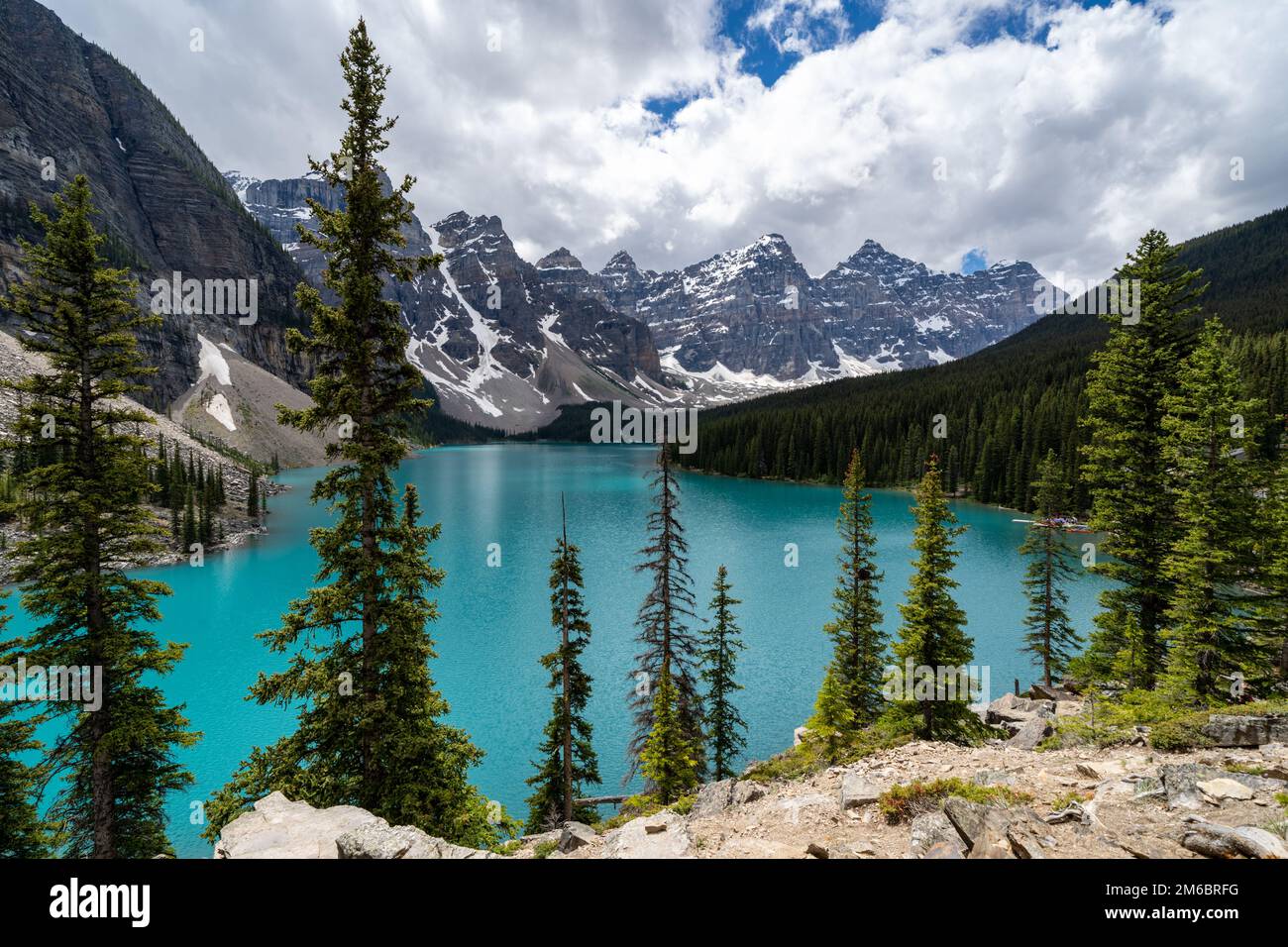 Moraine Lake as seen from the Rockpile Trail in Banff National Park ...