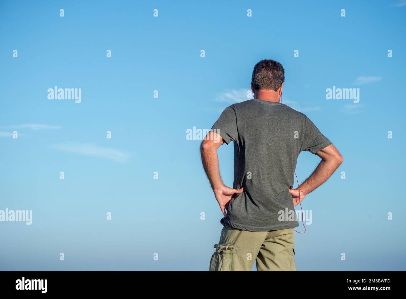 Back of man hi-res stock photography and images - Alamy