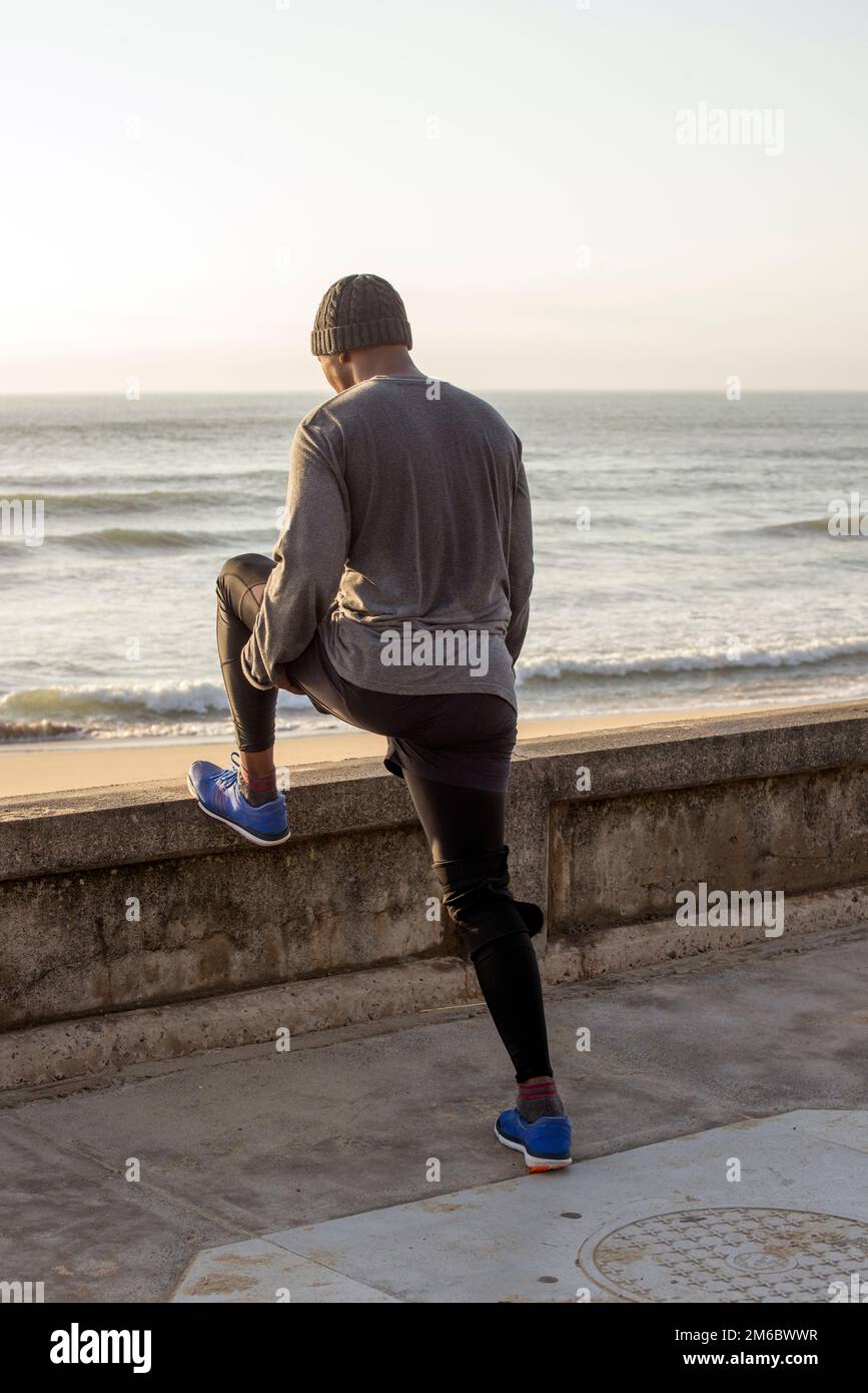 Stretch exercises hi-res stock photography and images - Alamy