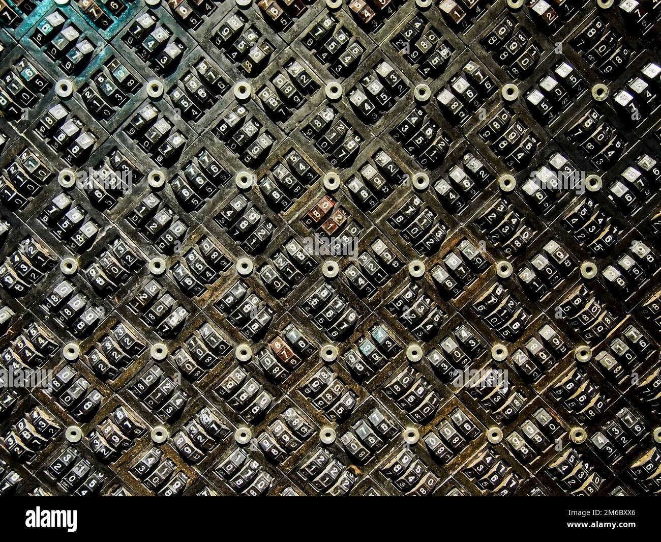 Computing old machine hi-res stock photography and images - Alamy