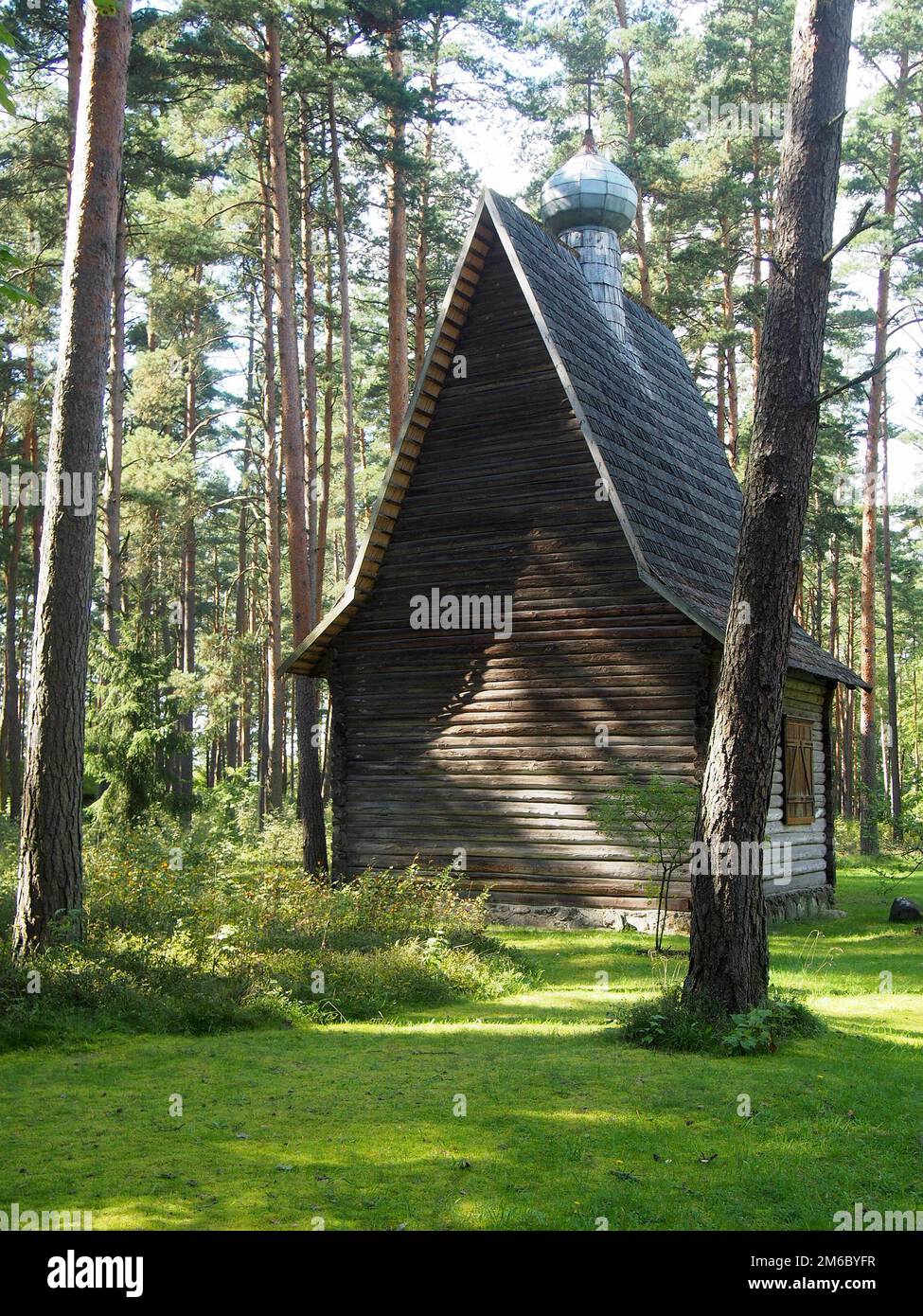 Historical wooden cottage hi-res stock photography and images - Alamy