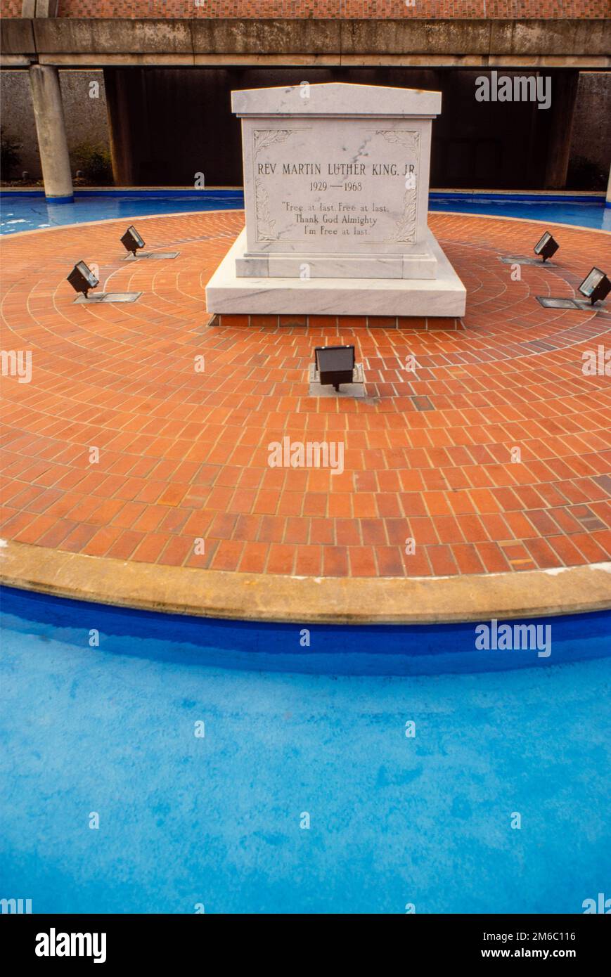 grave of civil rights leader Doctor Martin Luther King Jr in Atlanta ...