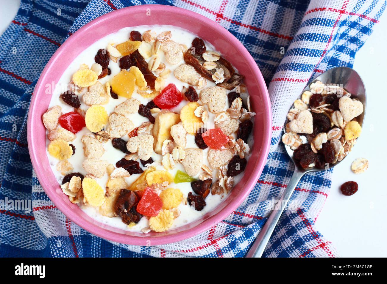 Muesli and yogurt hi-res stock photography and images - Alamy
