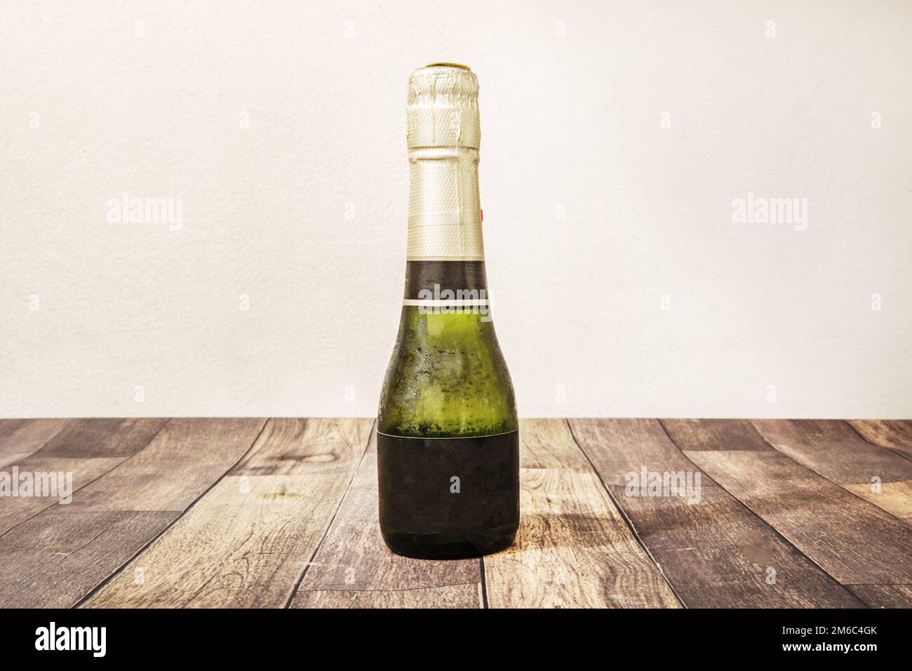 Cava bottle hi-res stock photography and images - Alamy