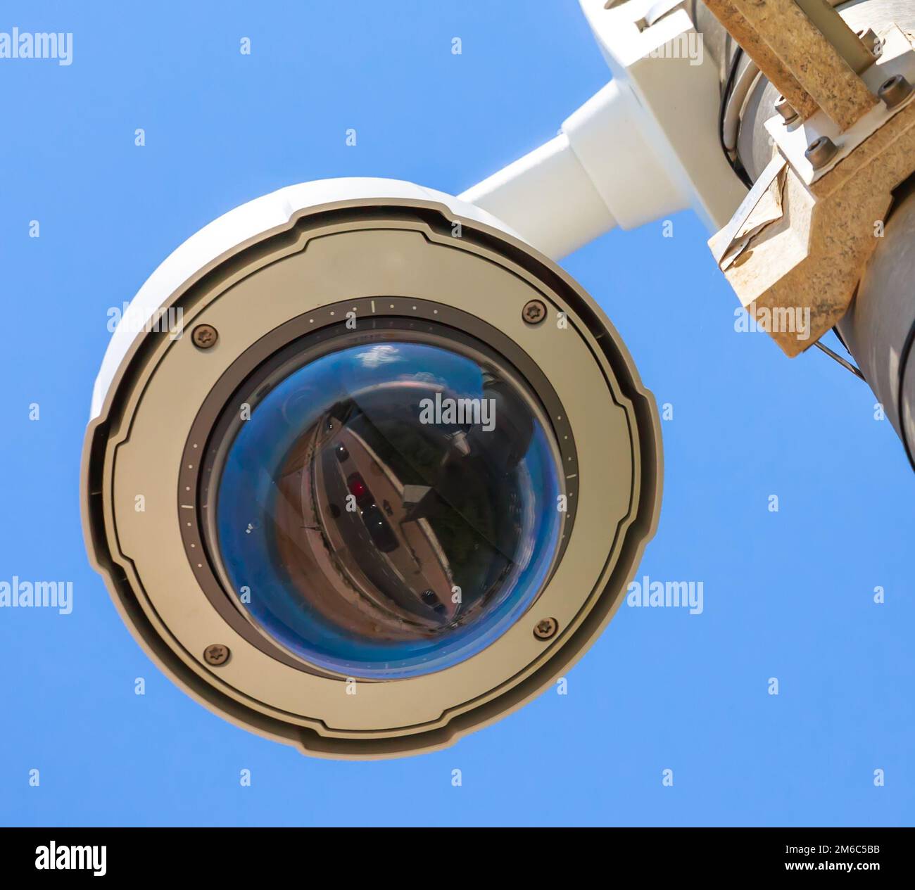 Security CCTV camera under blue sky Stock Photo - Alamy Security CCTV camera under blue sky Stock Photo - Alamy