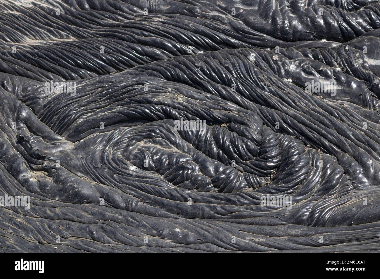 Spilled garbage on the ground hi-res stock photography and images - Alamy