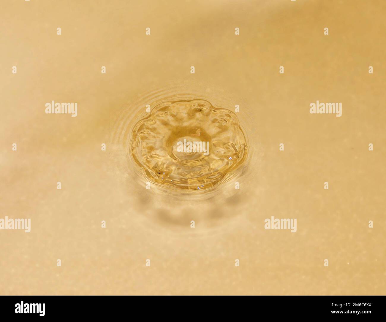 Drop height hi-res stock photography and images - Alamy