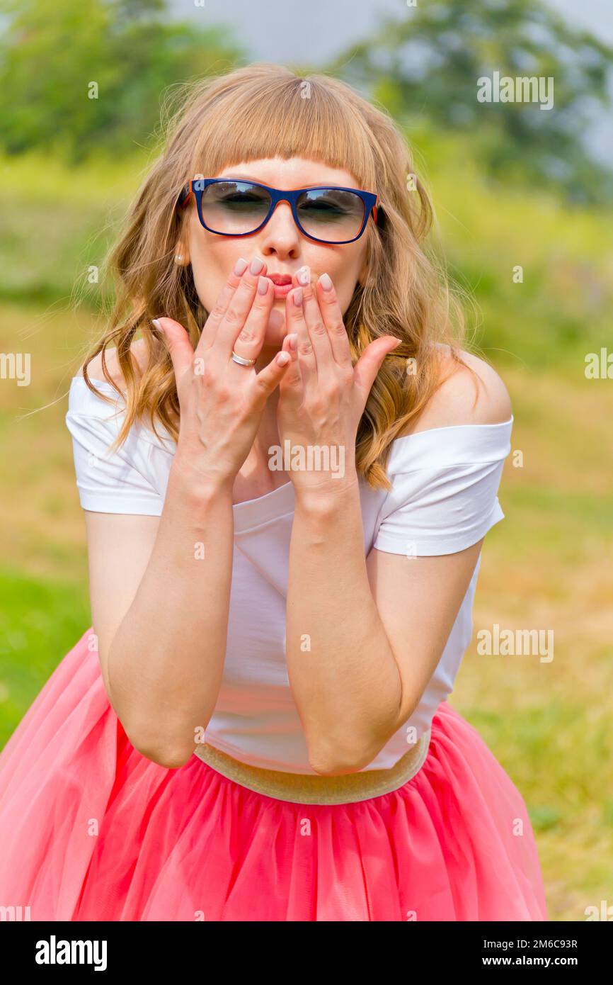 Beautiful female model in pink hi-res stock photography and images - Alamy