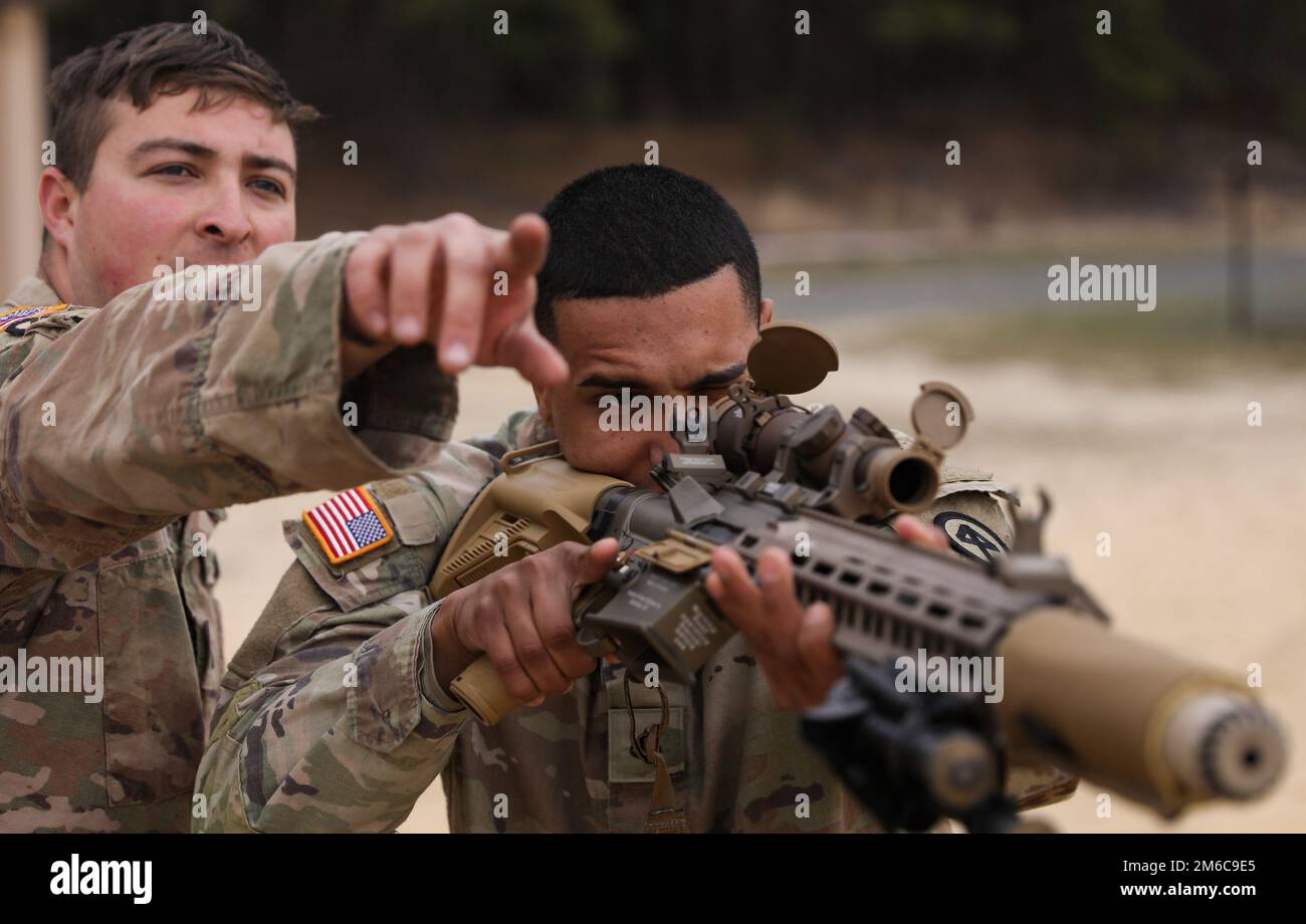 U.S. Army National Guard Soldiers with the 2-113th Infantry Battalion, Charlie company, New ...