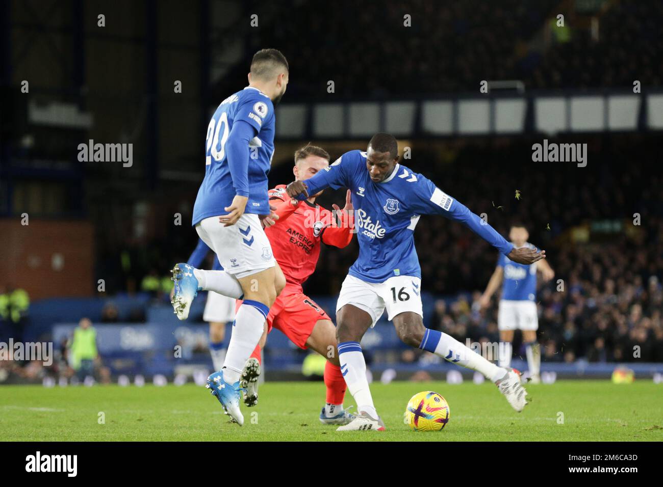 Abdoulaye Doucoure #16 of Everton shoots during the Premier League ...