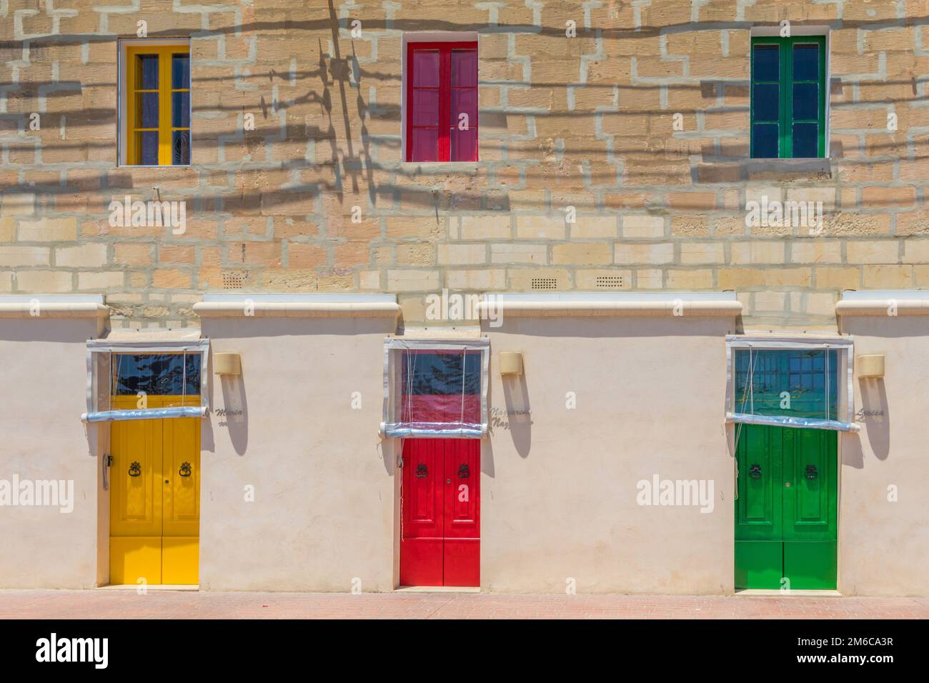 Colorful doors hi-res stock photography and images - Alamy