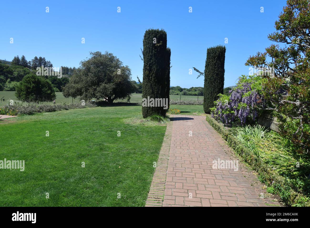 Victoria gardens california hi-res stock photography and images - Alamy