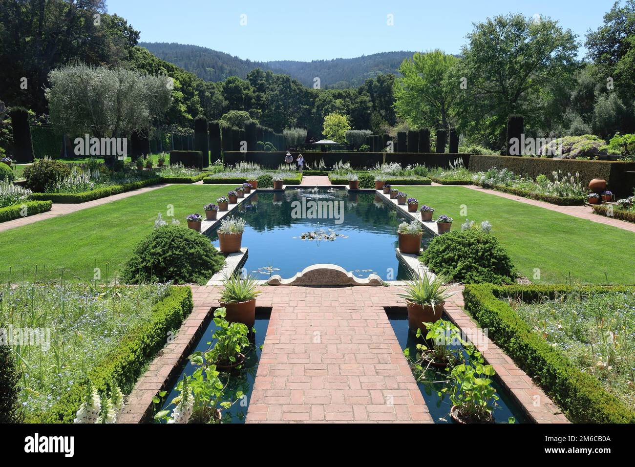 Victoria gardens california hi-res stock photography and images - Alamy