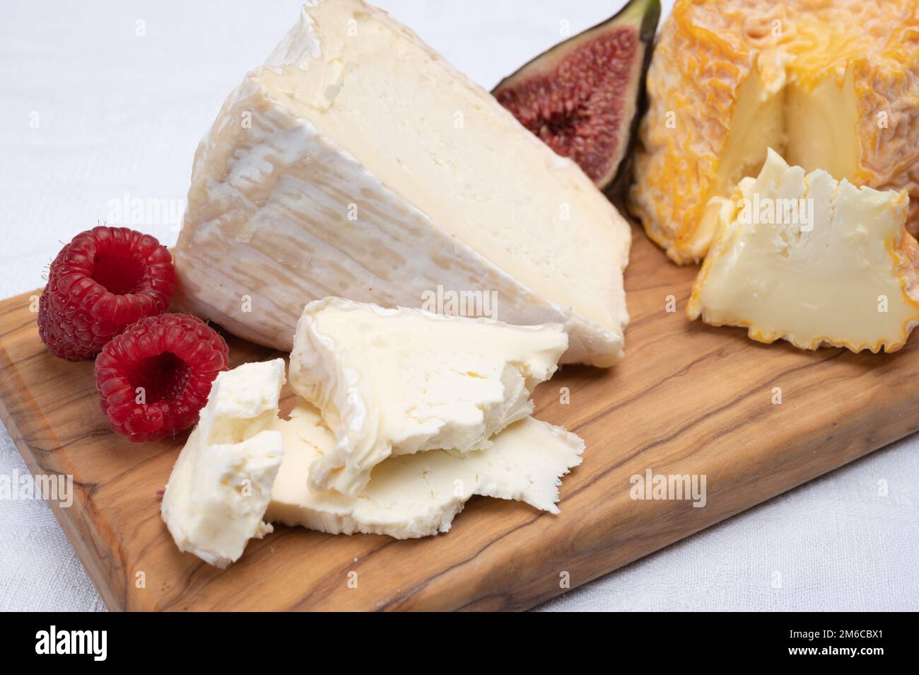 Langres cheese hi-res stock photography and images - Alamy