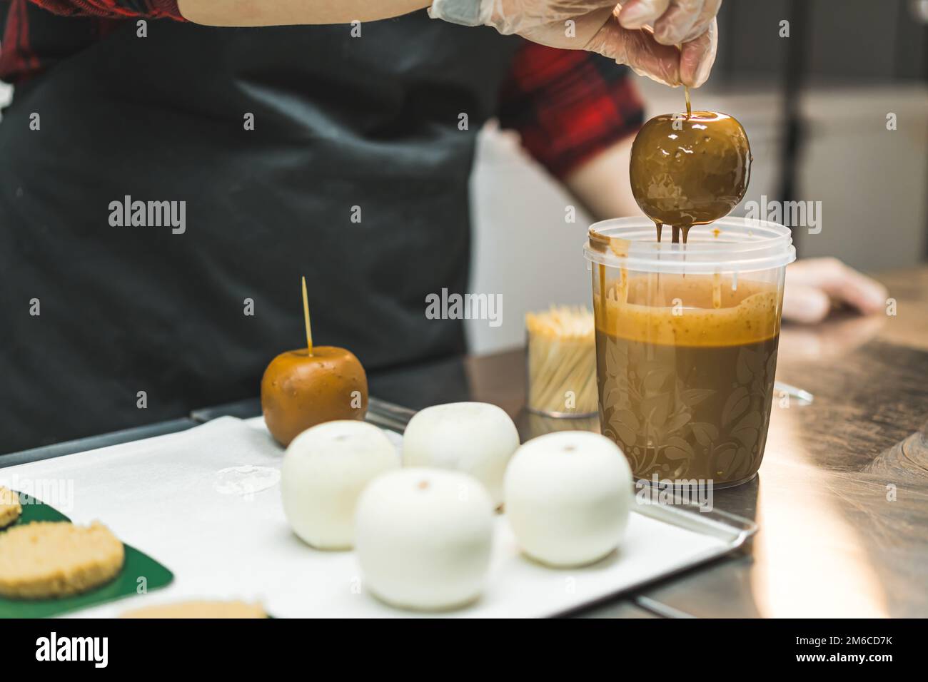 Unfinished cake hi-res stock photography and images - Alamy