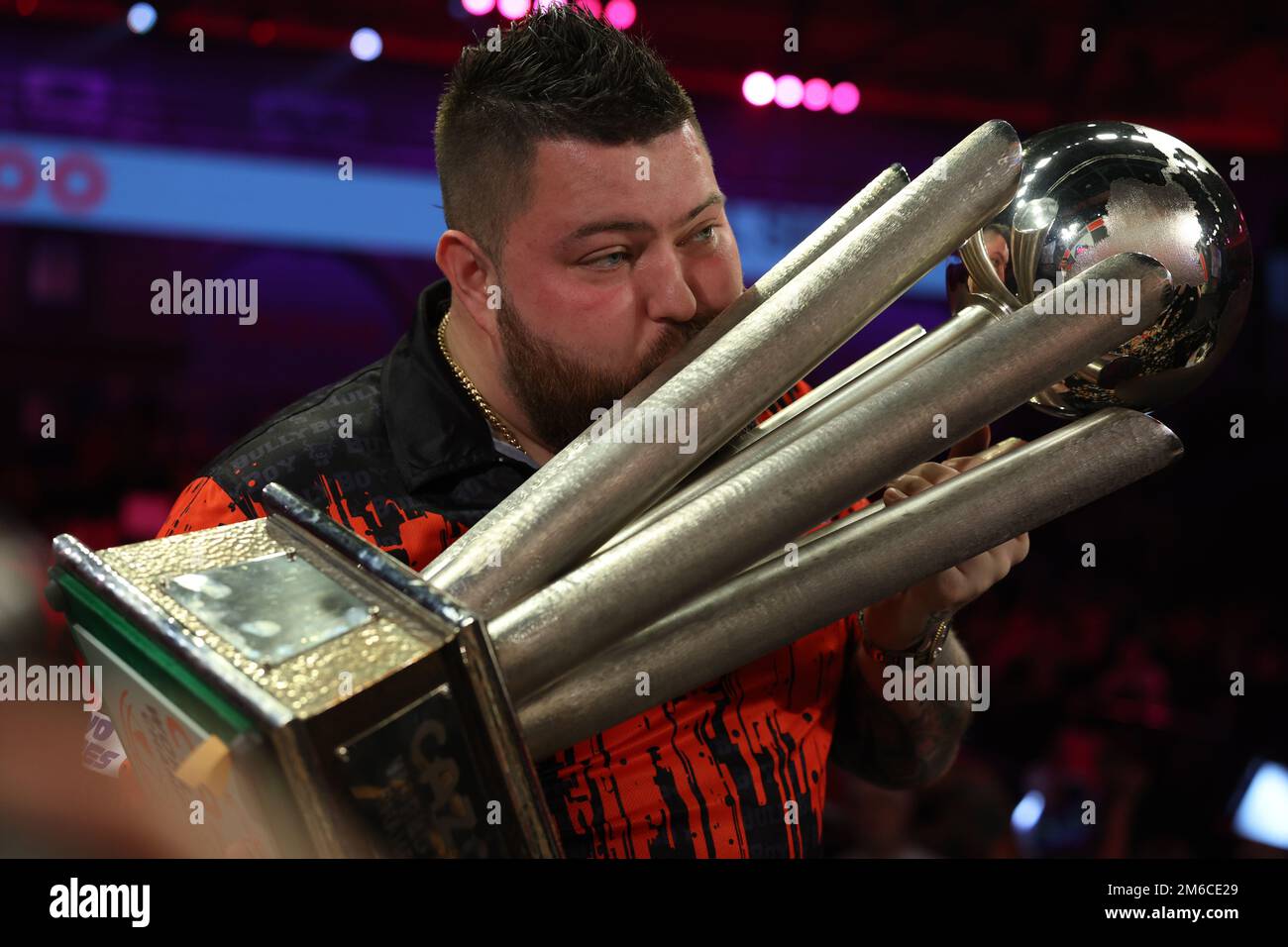 Alexandra Palace, London, UK. 3rd Jan, 2023. 2022/23 PDC Cazoo World ...