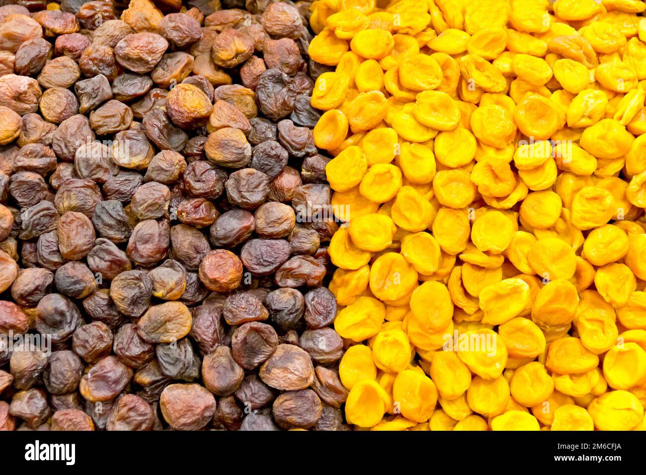Red colored fruits hi-res stock photography and images - Alamy