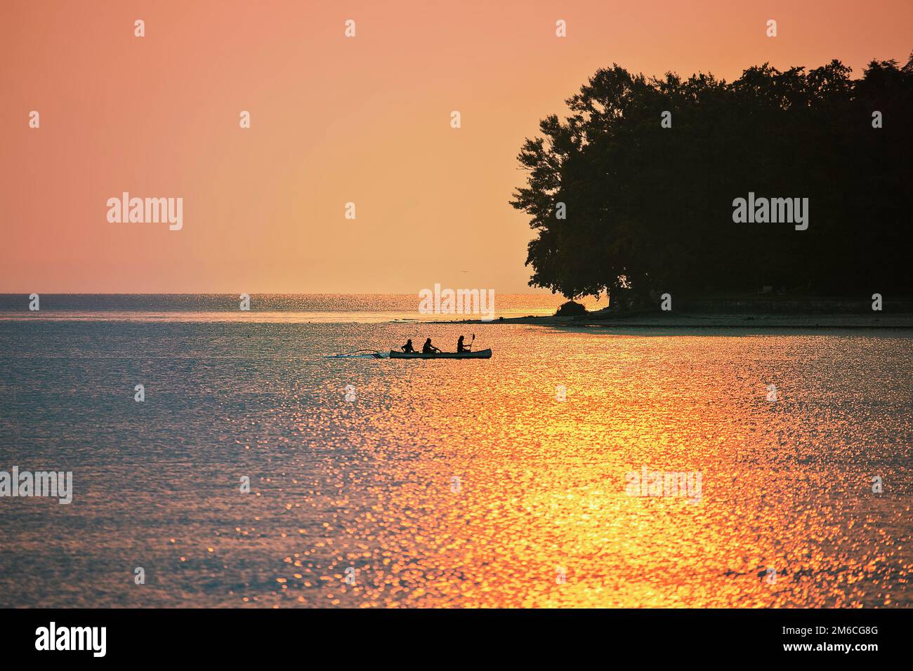 Rower at sunset hi-res stock photography and images - Alamy