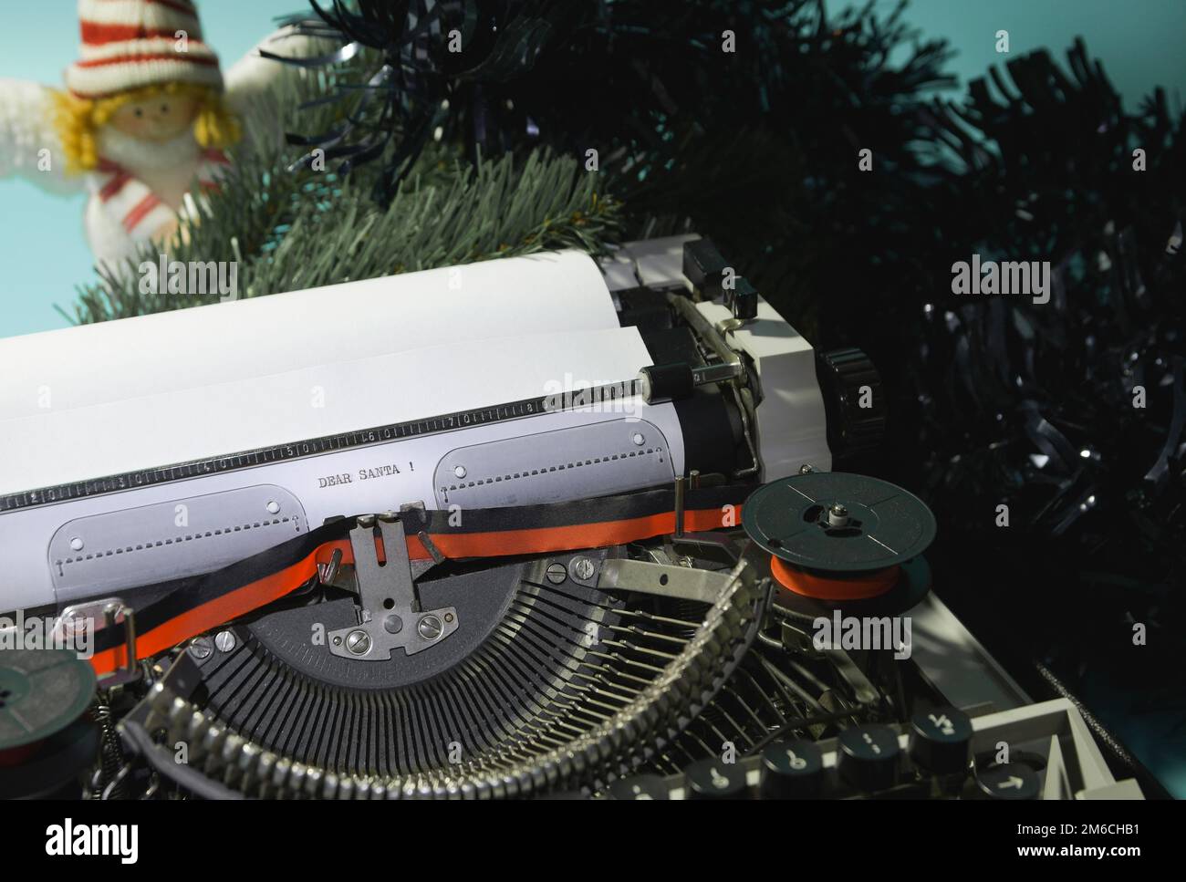 Vintage typewriter envelope hi-res stock photography and images - Alamy