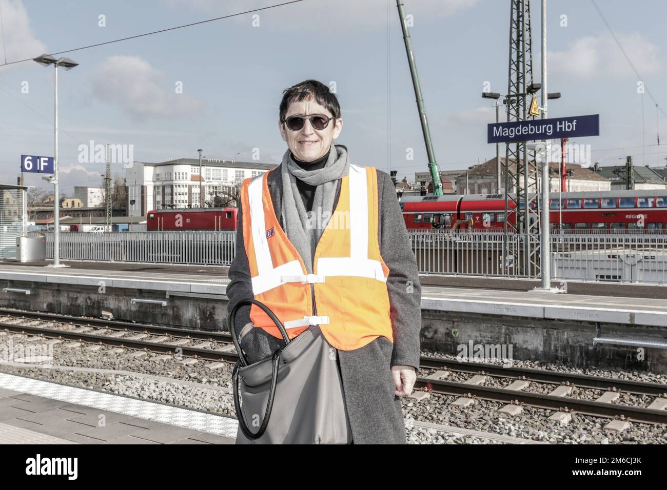 Bahnhof der baustelle hi-res stock photography and images - Alamy