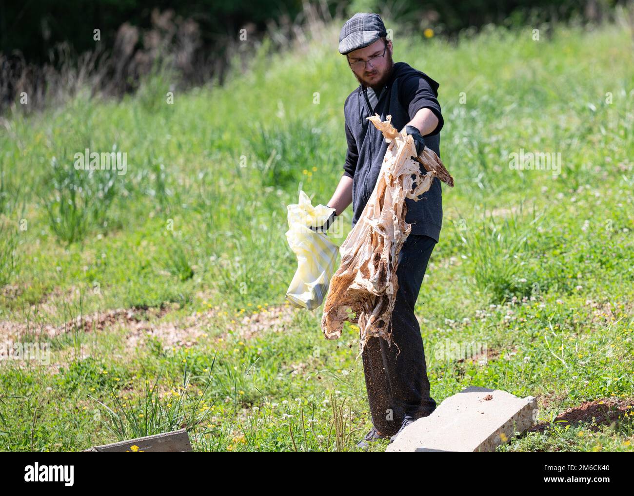 2022 earth day hi-res stock photography and images - Alamy
