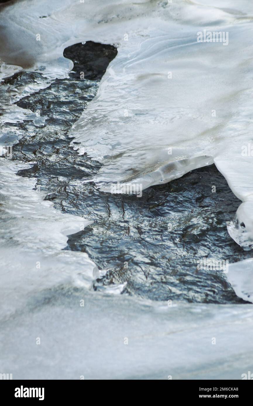 Frozen water in river hi-res stock photography and images - Alamy