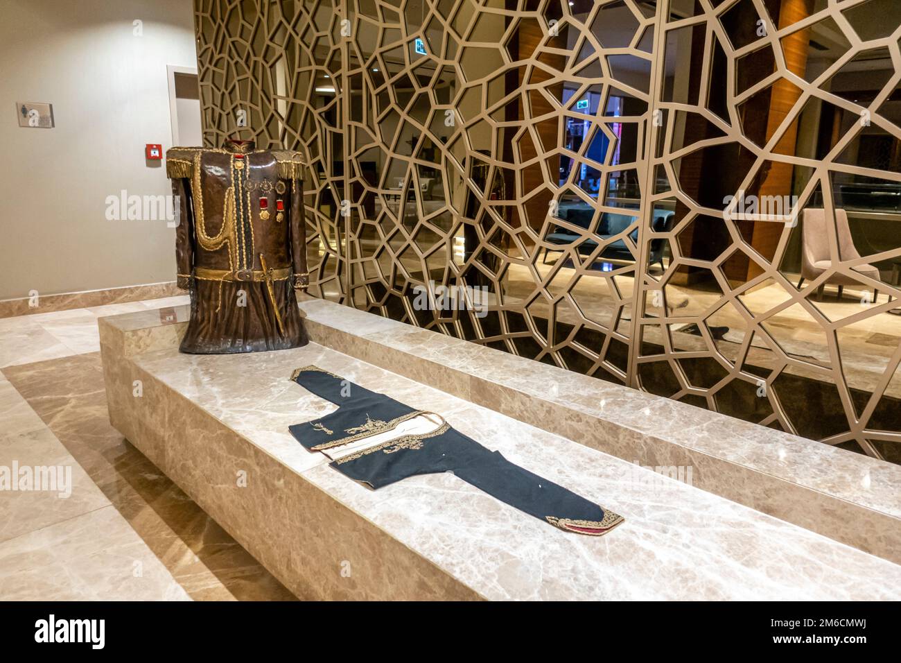 Lobby interior decor in in Istanbul Marriott Hotel Sisli, Turkey ...