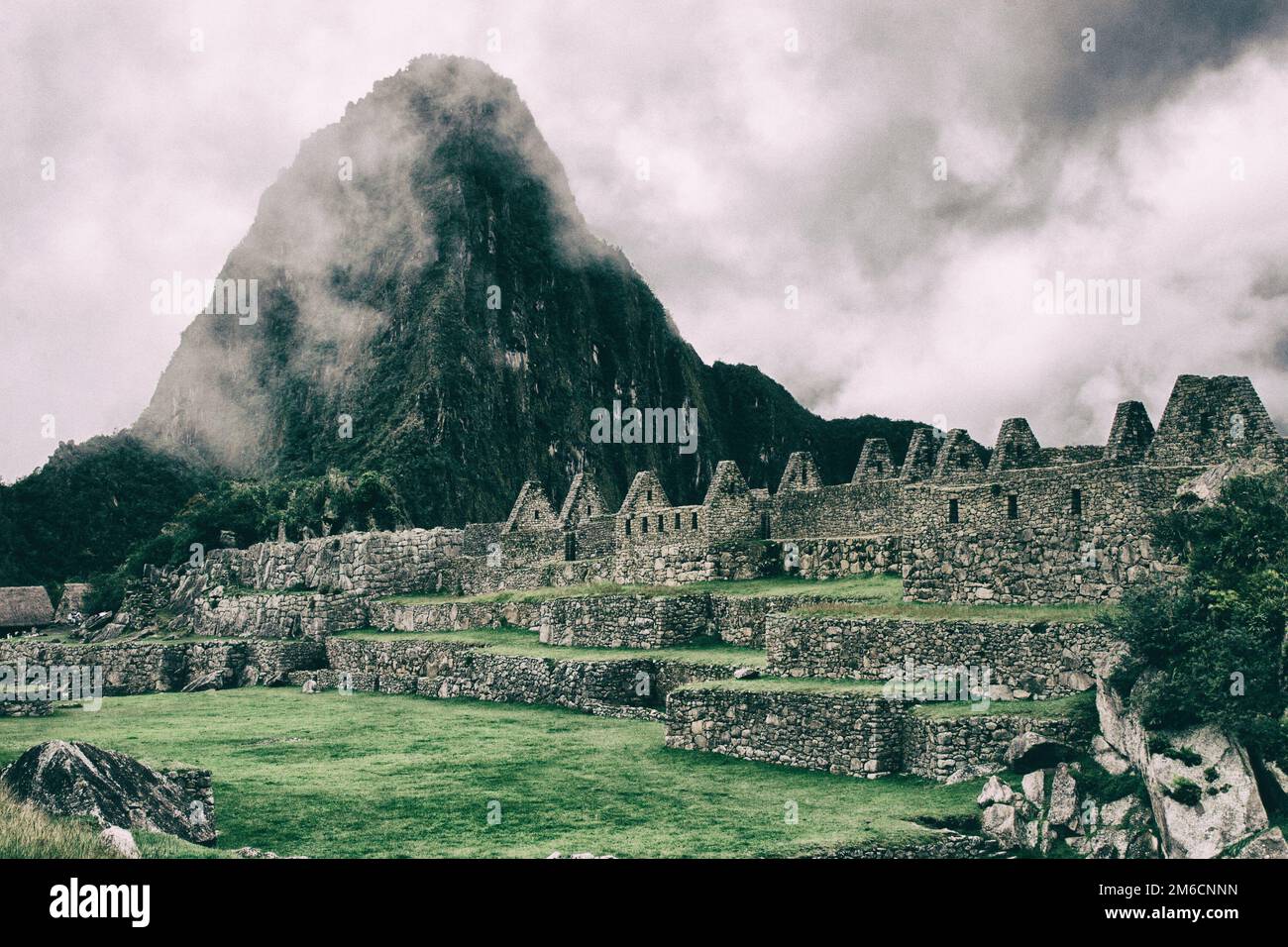 Machu picchu fog hi-res stock photography and images - Alamy