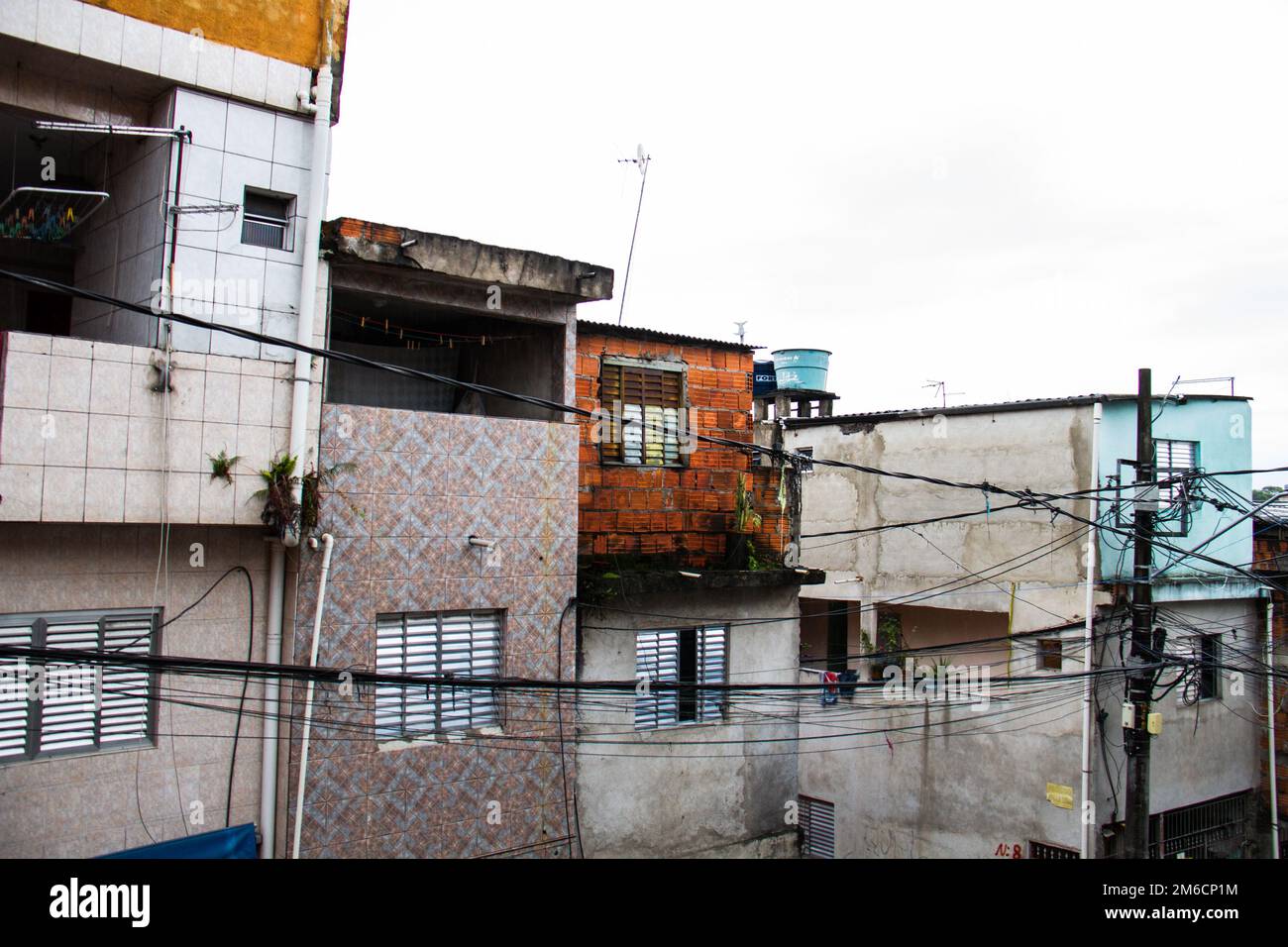 Favela street hi-res stock photography and images - Alamy