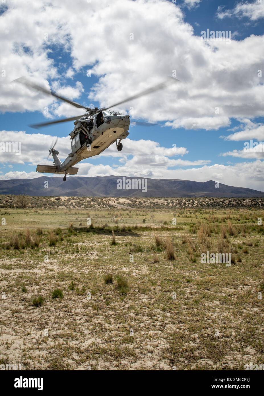 An MH-60S Knighthawk, attached to Helicopter Sea combat Squadron (HSC ...