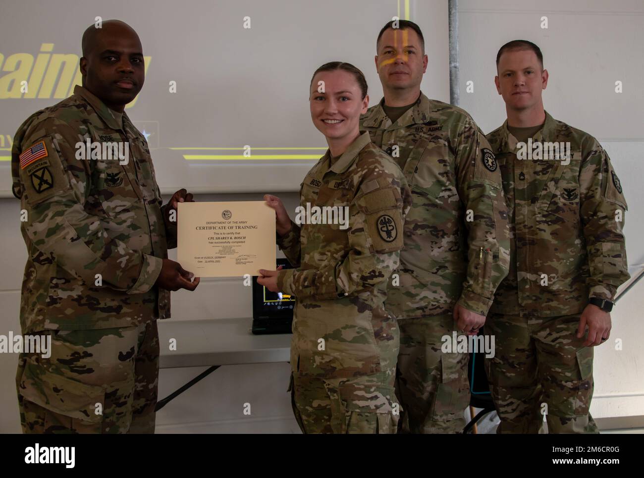 Army retention hi-res stock photography and images - Alamy