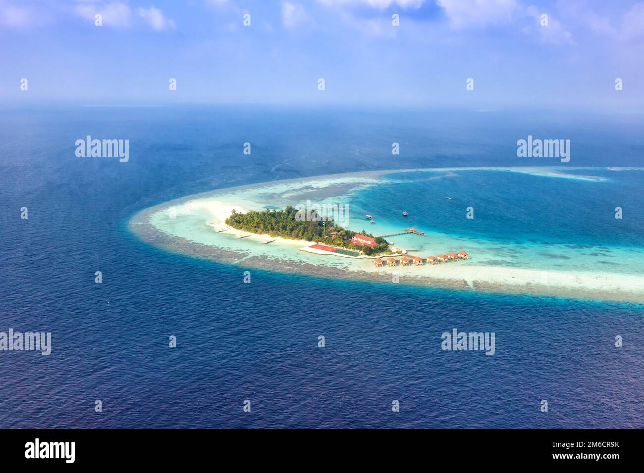 Maldives island vacation paradise sea text free space copyspace ...