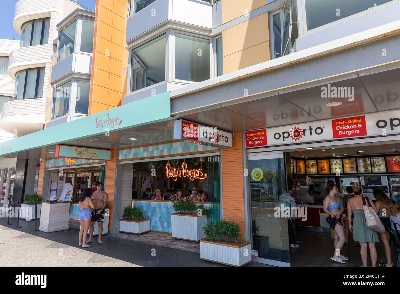 Bondi food outlets hi-res stock photography and images - Alamy