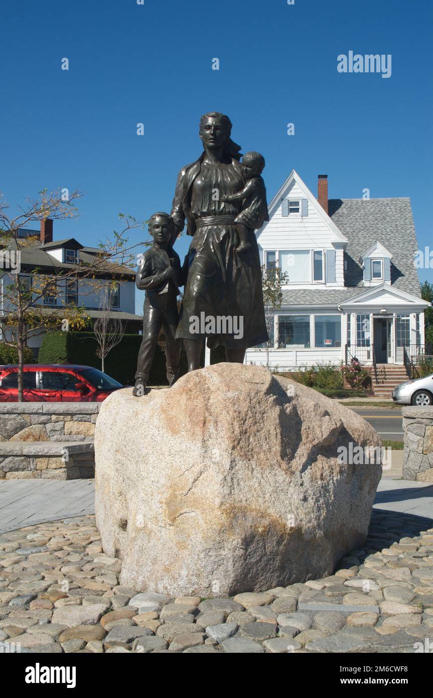 Gloucester fishermen wives memorial hi-res stock photography and images - Alamy