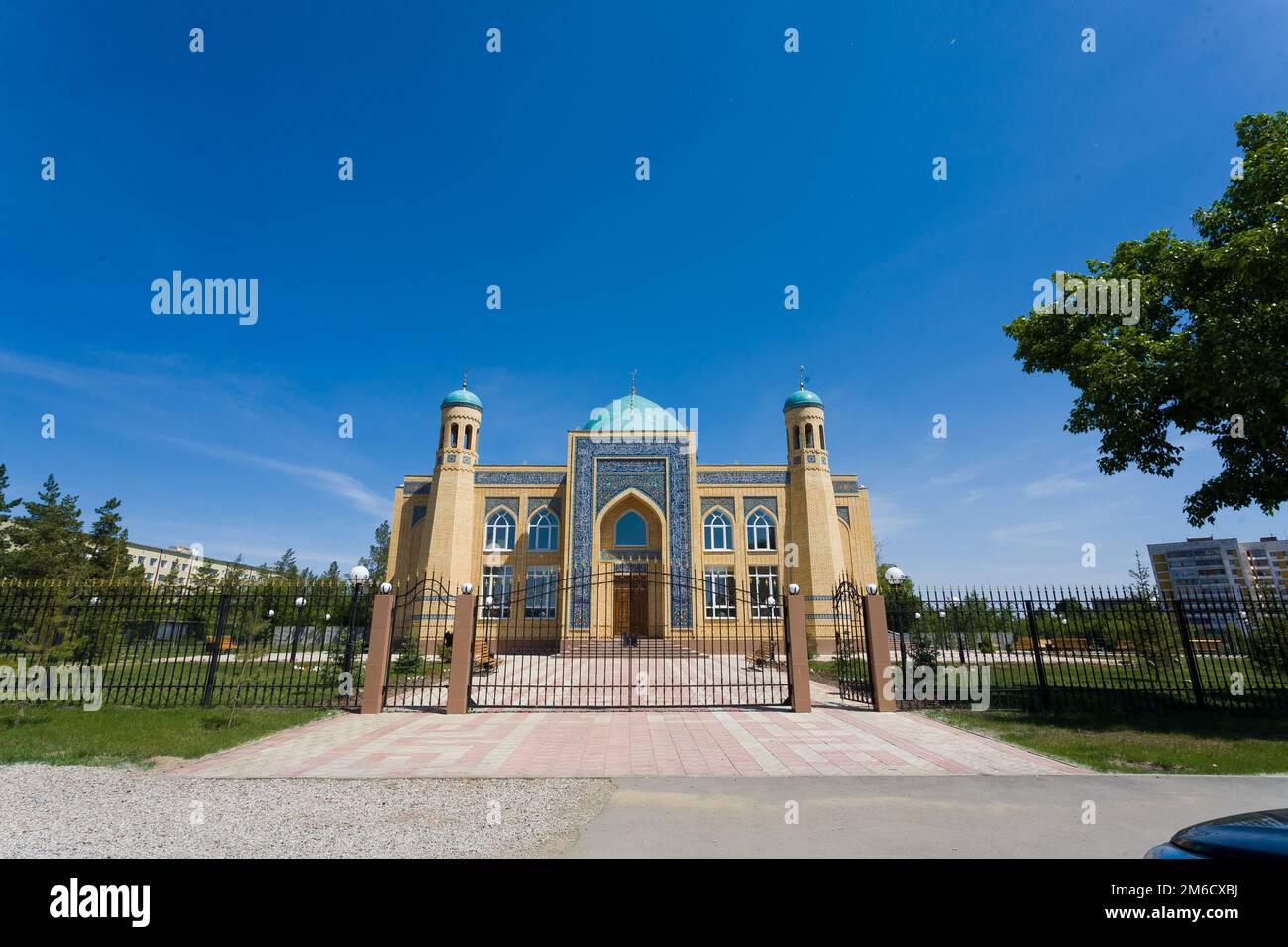 Beautiful muslim mosque hi-res stock photography and images - Alamy