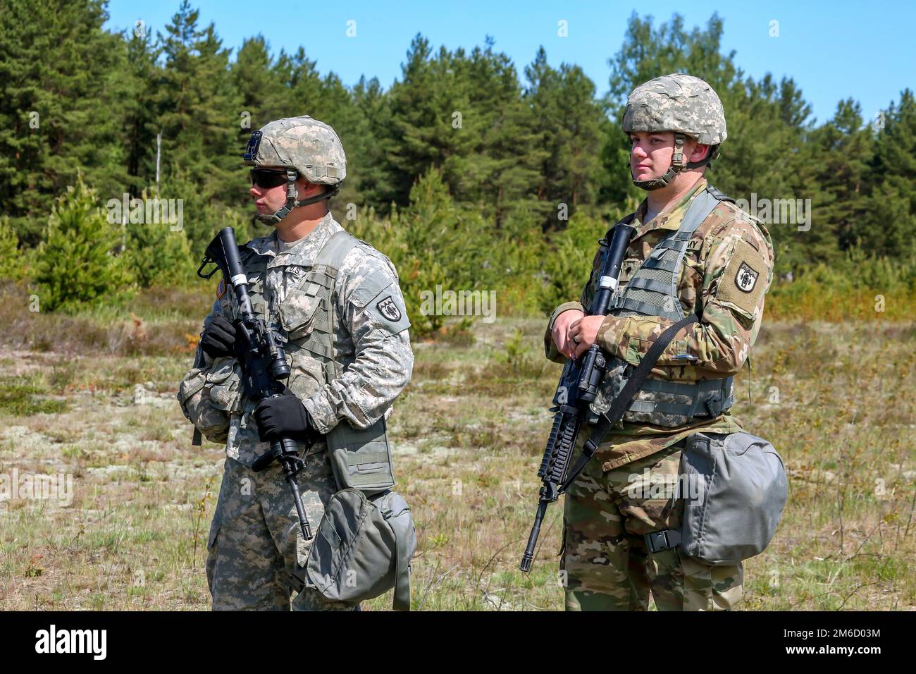 Us soldiers in training hi-res stock photography and images - Alamy
