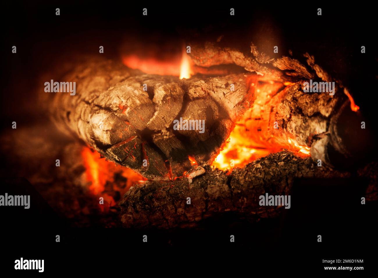 Fire in fireplace Stock Photo - Alamy