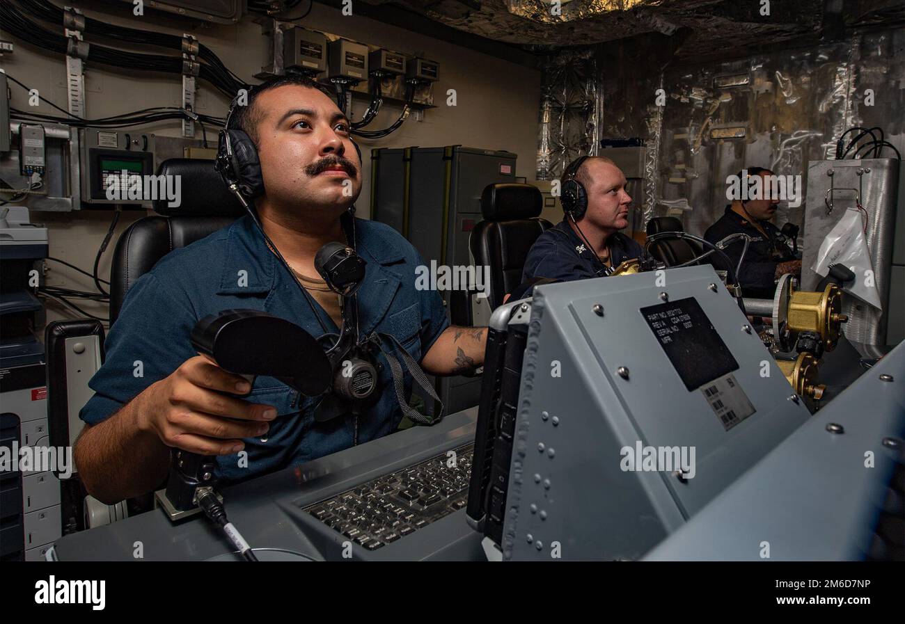 Lcs weapons hi-res stock photography and images - Alamy