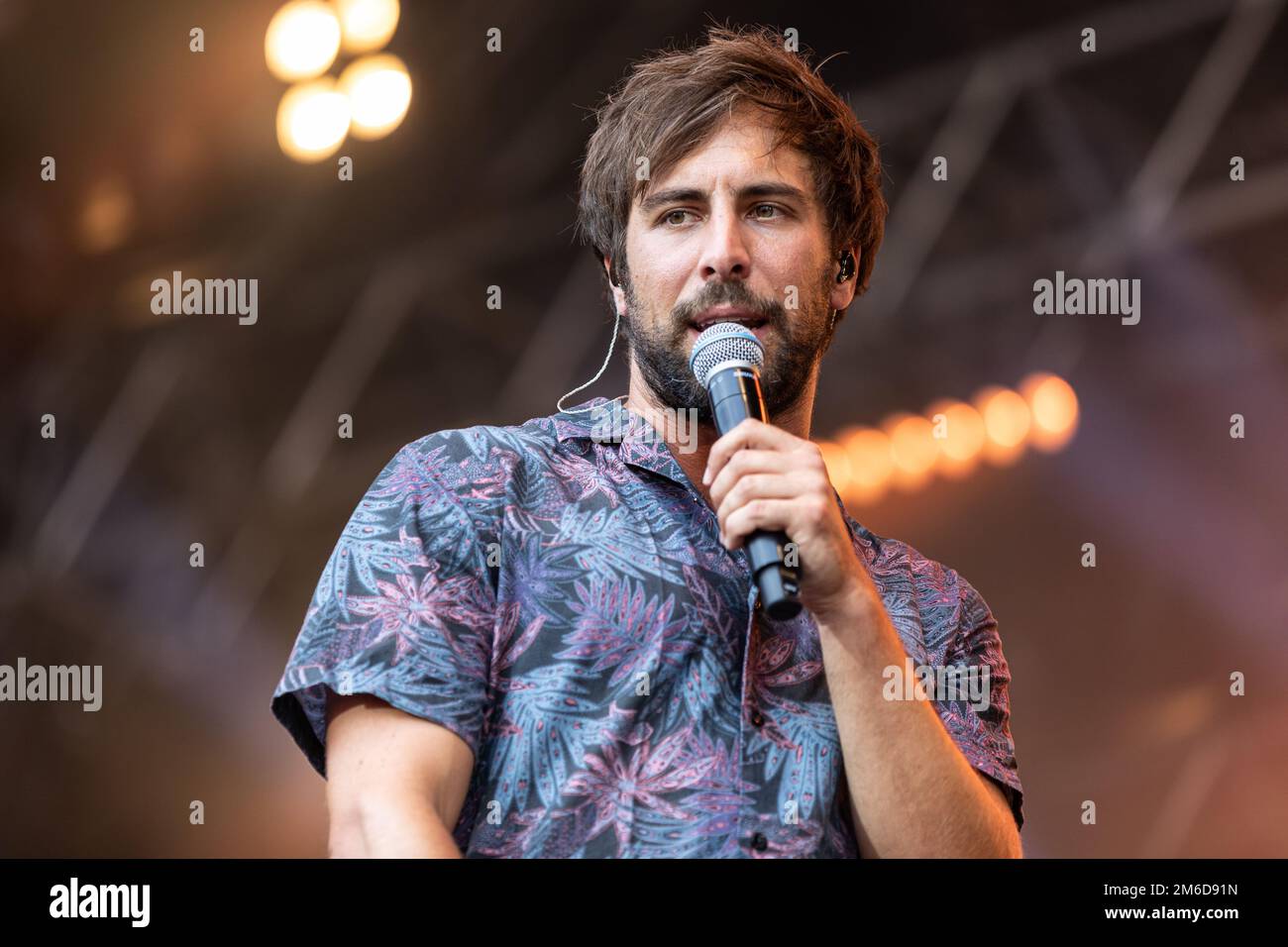 Max giesinger singer hi-res stock photography and images - Alamy