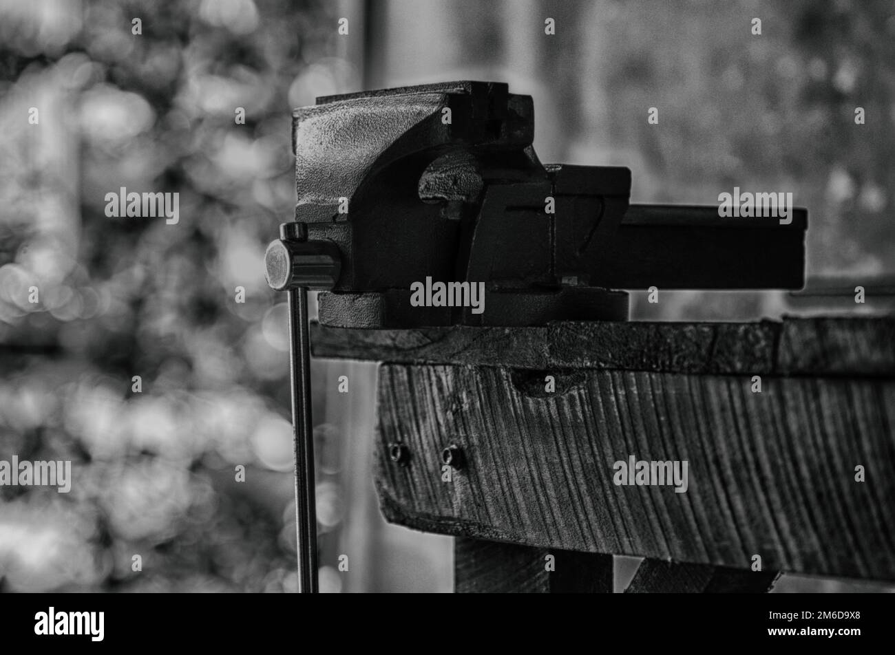 Artistic old bench wise mounted on table with jaws closed Stock Photo ...