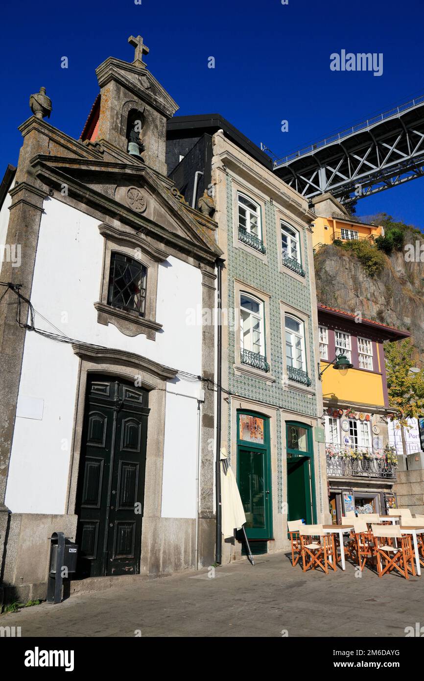 Portugal religious building hi-res stock photography and images - Alamy